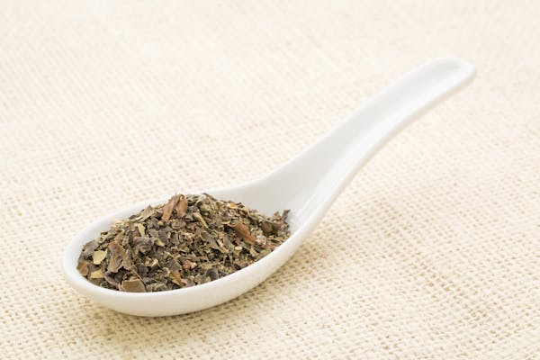 7 Powerful Health Benefits of Bladderwrack Seaweed | Dr. Berg