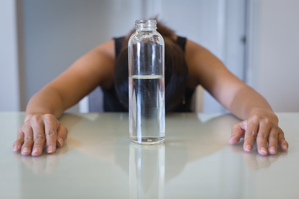 Seven Signs to Stop Water Fasting – Know the Risks | Dr. Berg